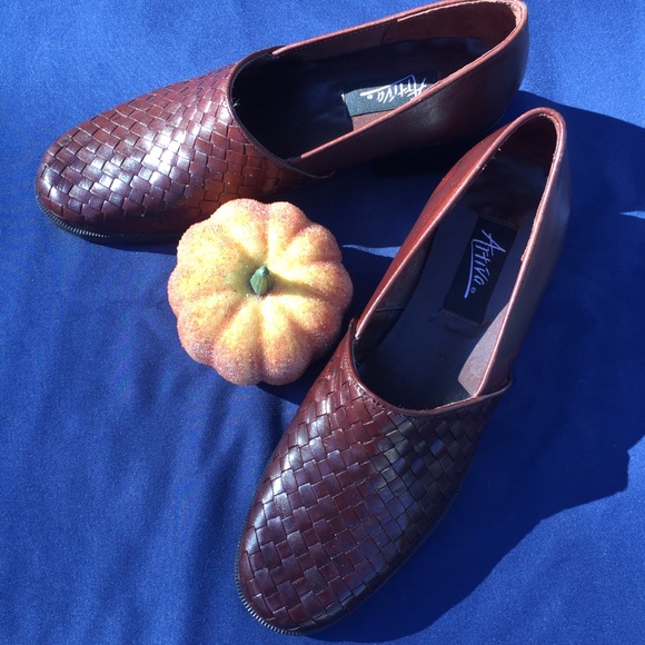 Artiva | Shoes | Artiva Leather Woven Pattern Shoes New | Poshmark